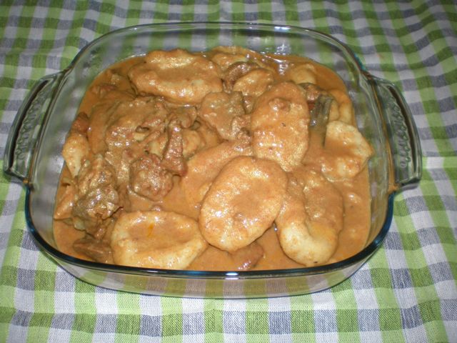 Dumplings with Beef (Thakadi)