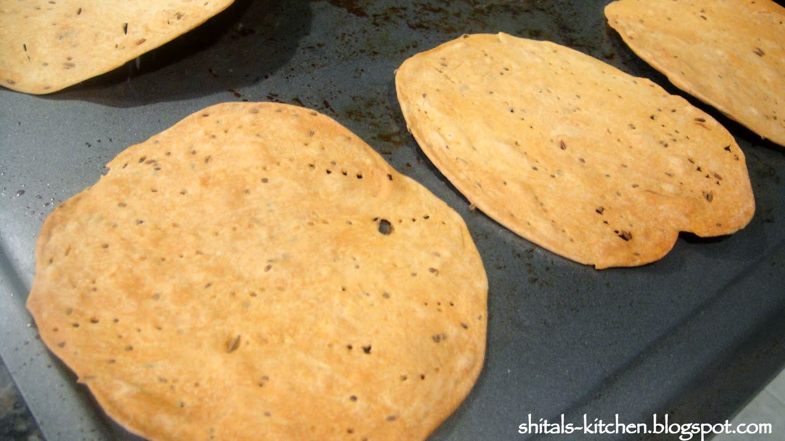 Shital's-Kitchen: Dal Pakwan