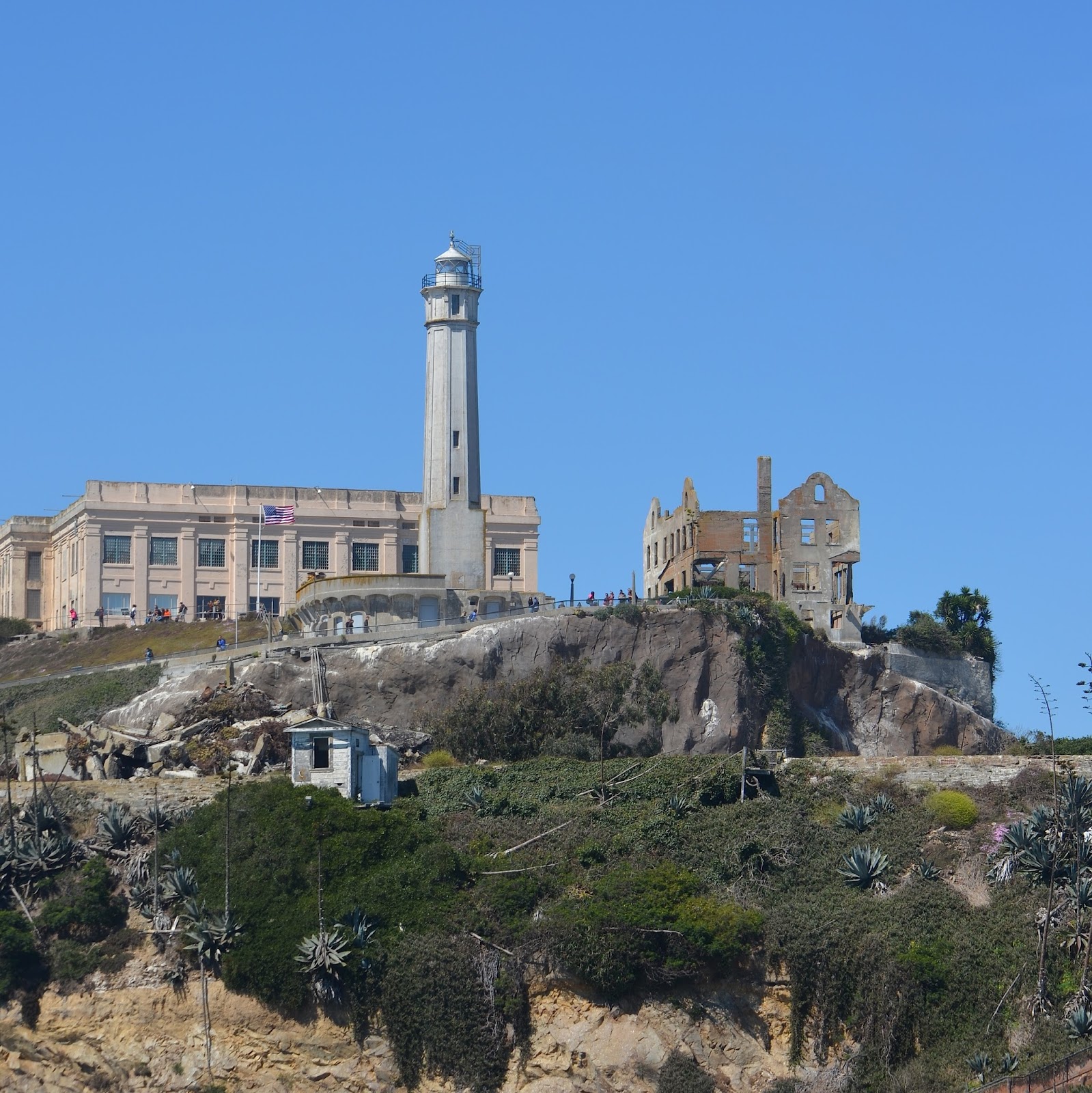 Neal's Lighthouse Blog: Alcatraz Island Lighthouse, San Francisco Bay ...