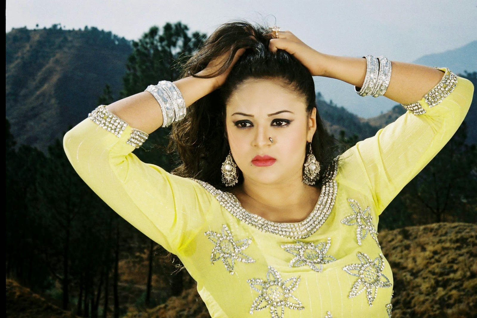 All Pashto Showbiz: Maya Khan Hot Photos of 2014