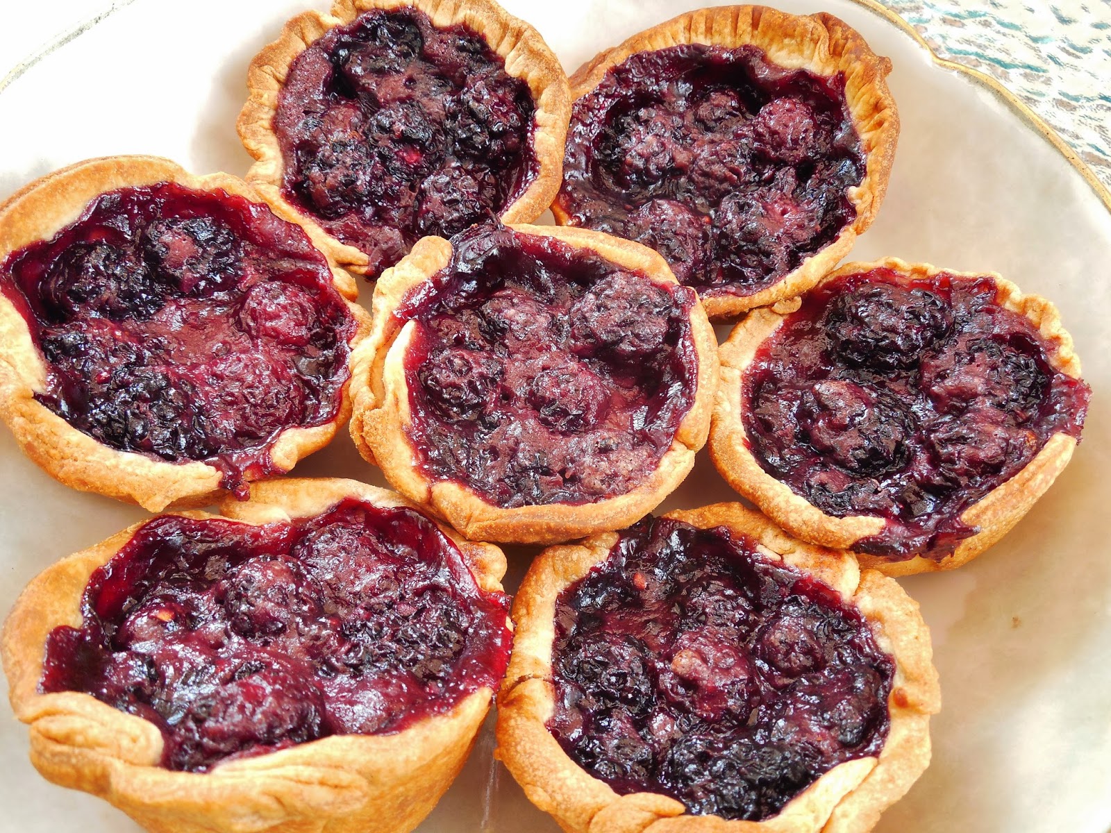 Teatime Journeys: Blackberry Mini-pies