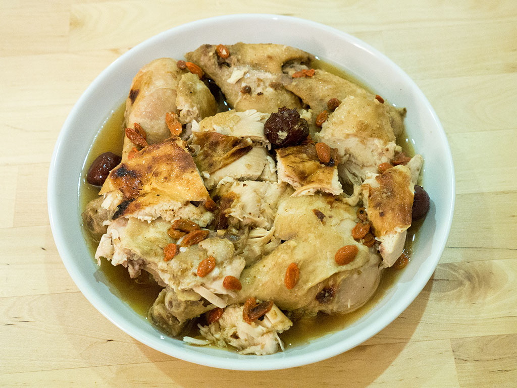 Purple bowl: Easy oven-steamed emperor herbs chicken recipe