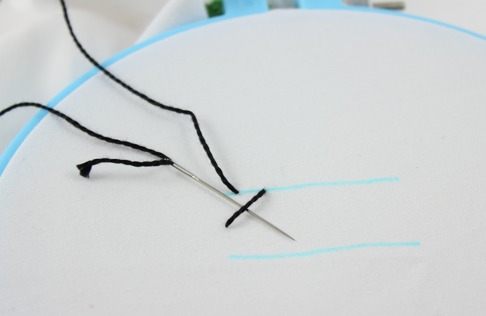 big B: 100 Stitches - Interlacing Stitch