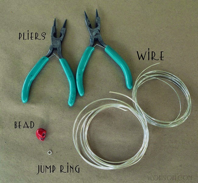 WobiSobi: Expandable Wire Bangle With Charm, DIY