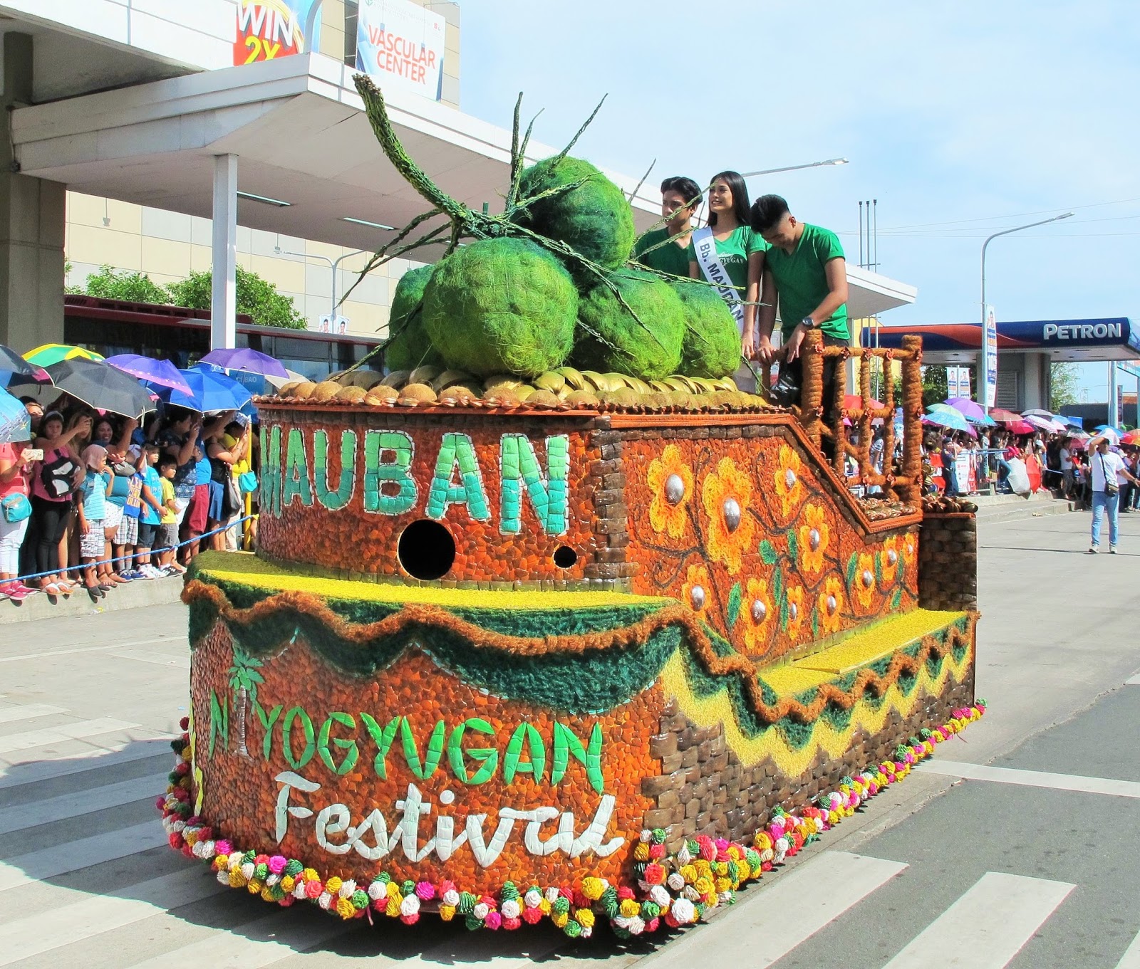 Gridcrosser: Coconut Creativity: Spectacles and Festivity at Quezon’s ...