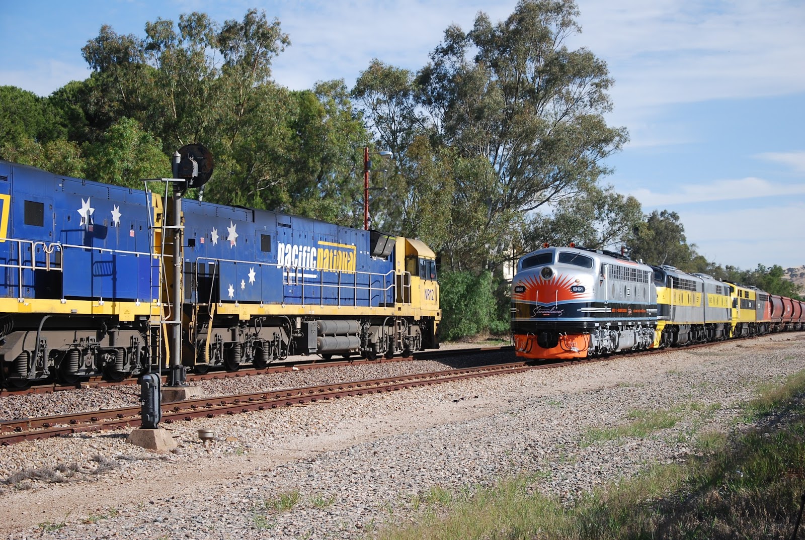 Oztrains: Streamliners
