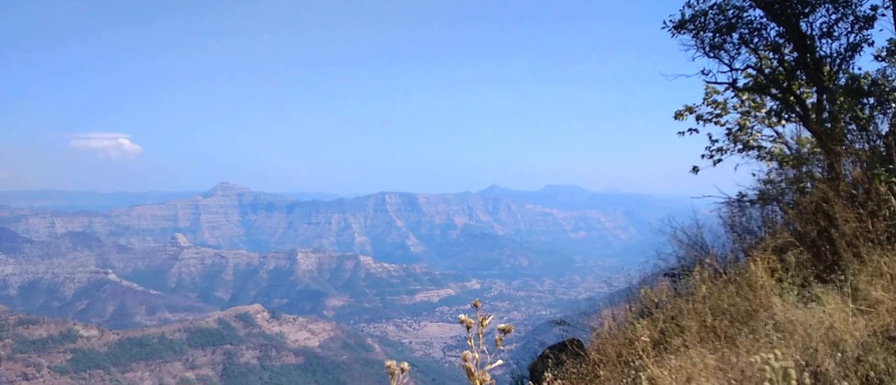 महिपतगड किल्ला