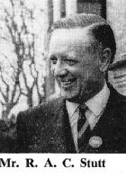 Northern Bank - War Memorials / Roll of Honour : Stutt, Robert Alexander (Alec) Crickton