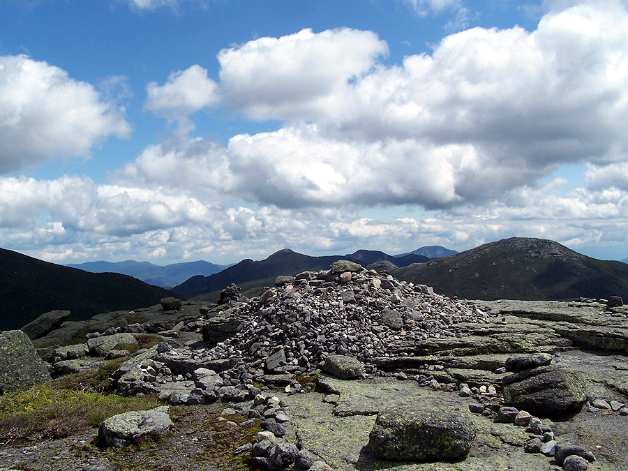 Hiking in the White Mountains: Mount Skylight and Gray Peak from Upper ...
