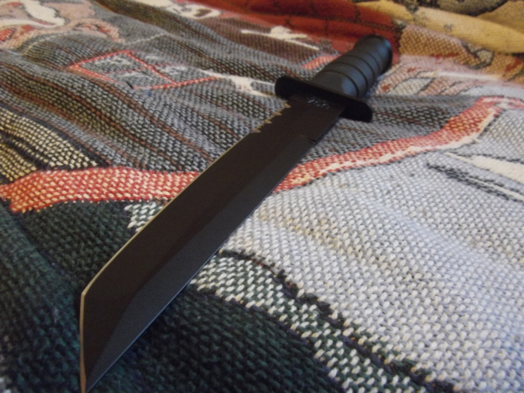 Test Ka-Bar 2-1245-1 Noir Tanto ~ Couteau de survie