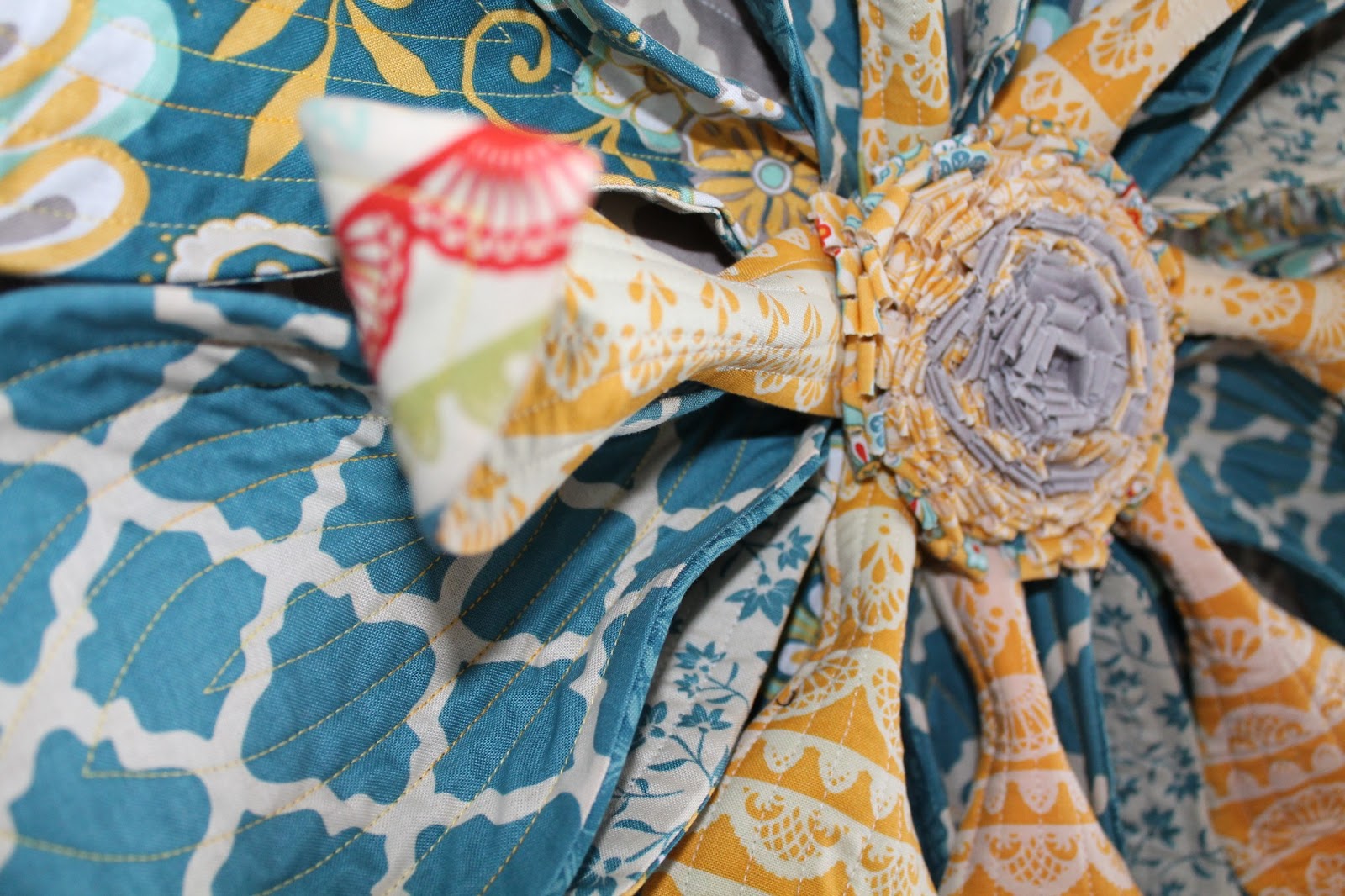 Jackie's Art Quilts: Another 3D Flower Quilt