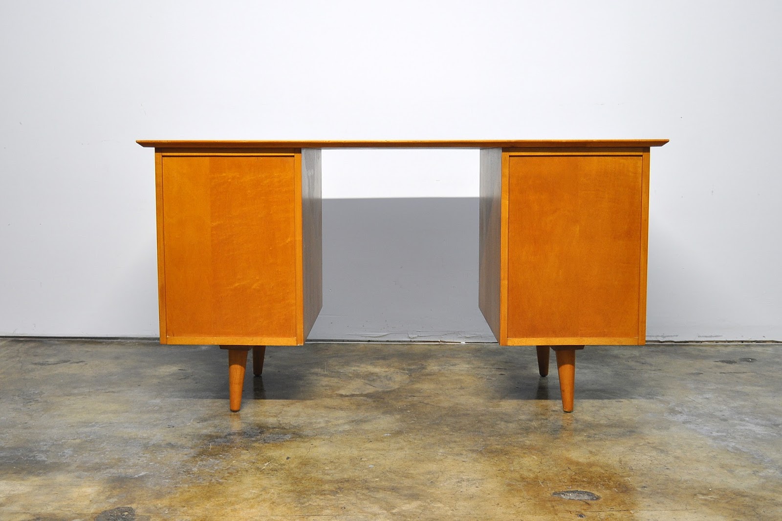 SELECT MODERN: Paul McCobb Desk or Vanity Table