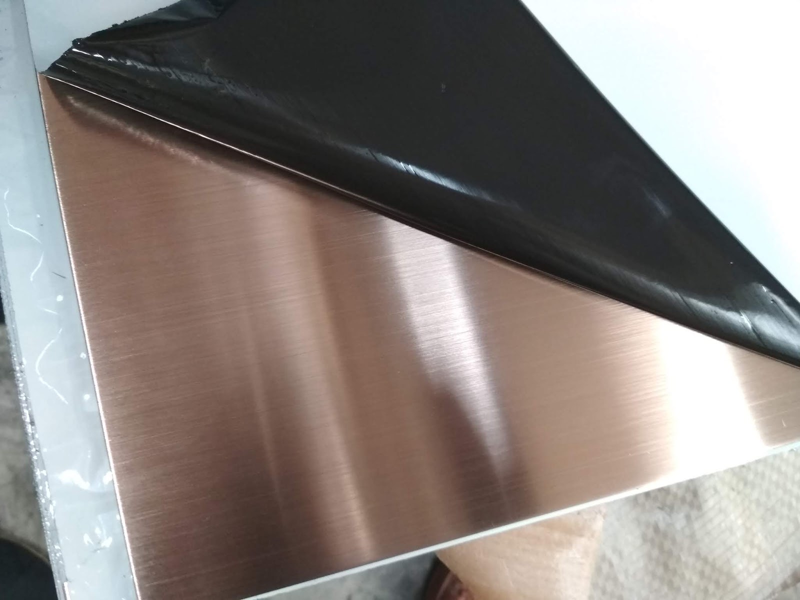 PLAT STAINLESS ROSE GOLD HAIRLINE ~ STAINLESS