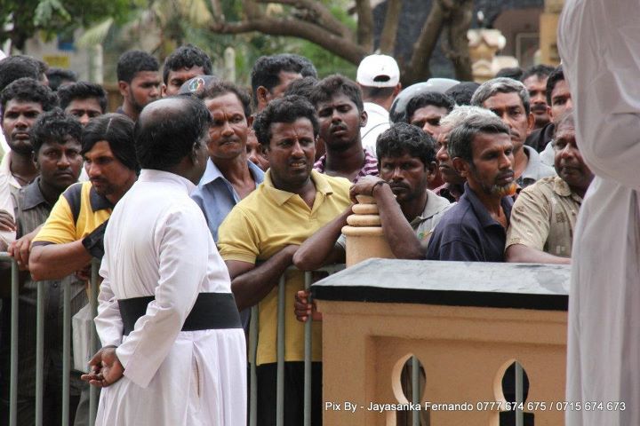 Lanka Gossip Site: Fisherman Shot Dead at Chilaw Protest - 2012-Feb-15