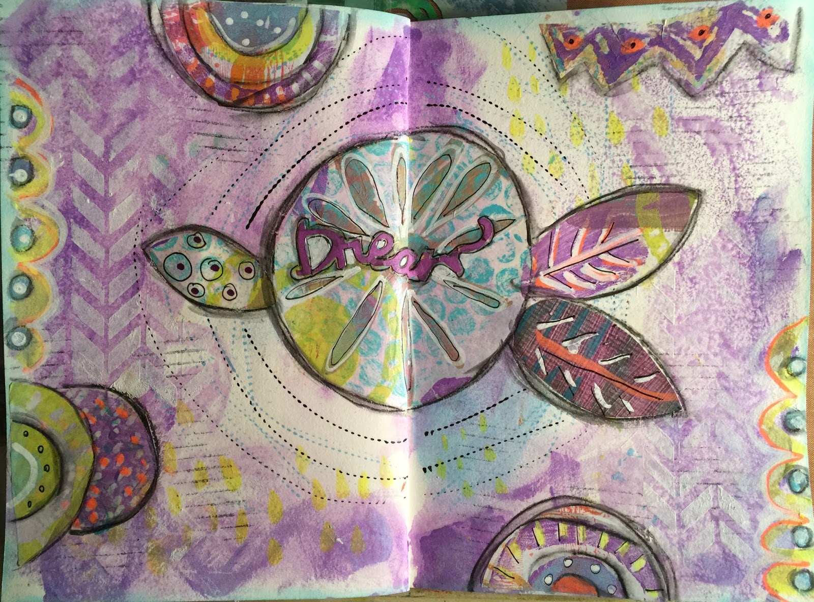 Artsy Nest Studio........ by: Robin Leuschen