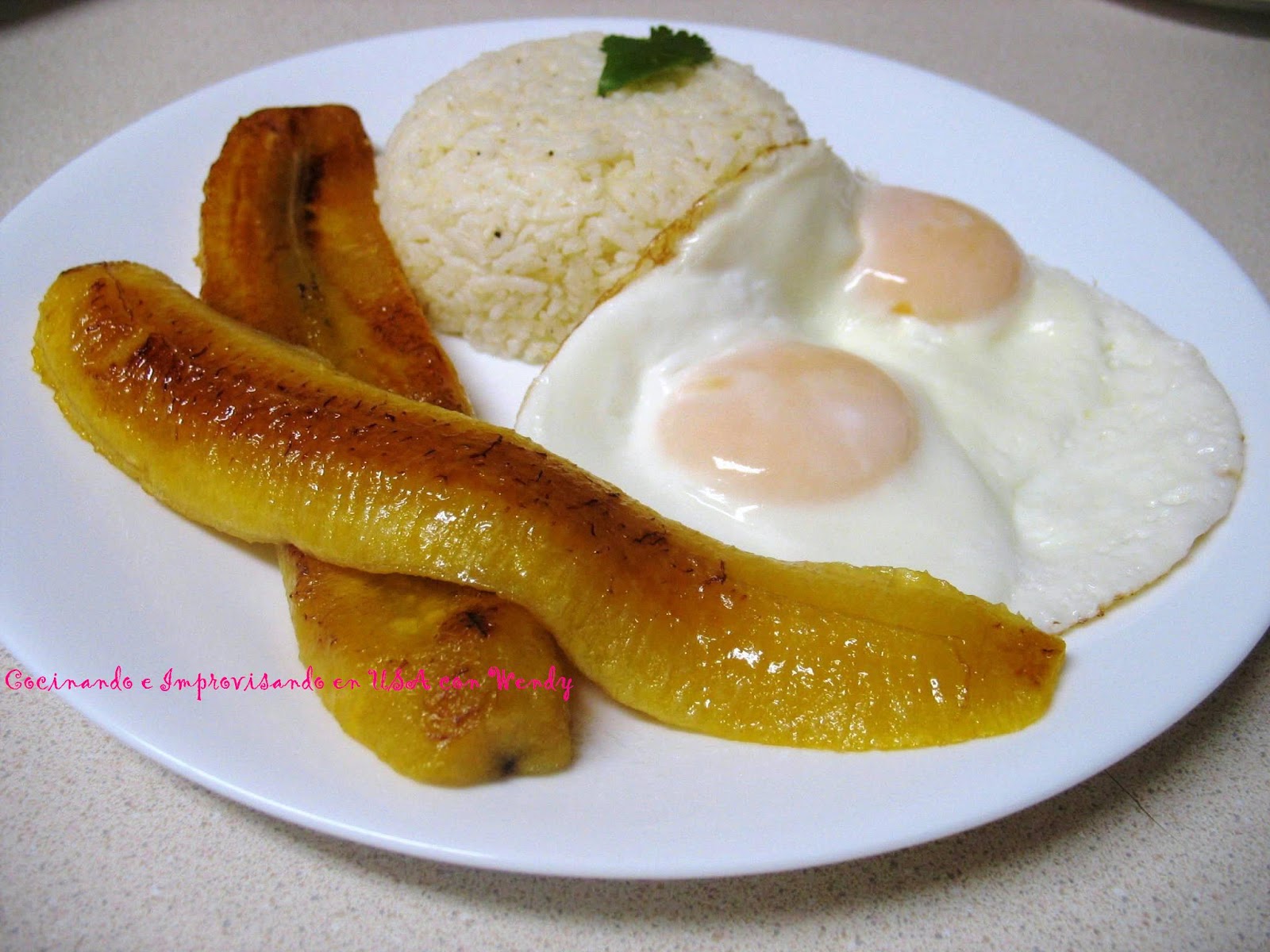 Cocinando con Wendy: ARROZ A LA CUBANA