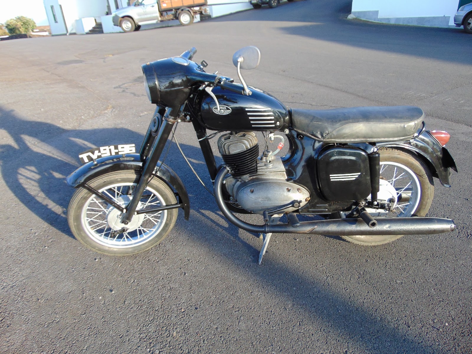 MOTORIZADAS NOS AÇORES: JAWA 250