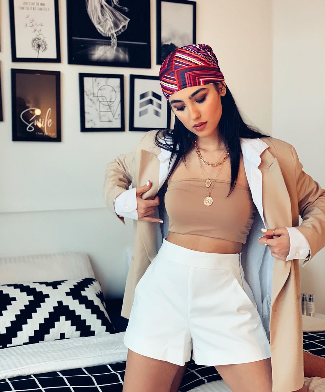 Ramina Torabi Hot photos in new three Style and make up