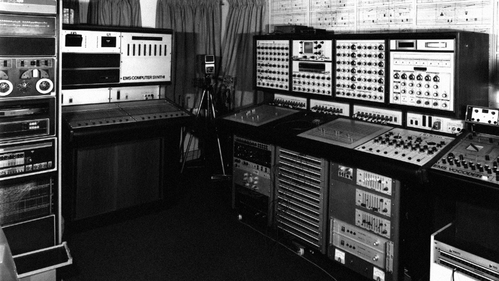 👂 KLING KLANG STUDIO (1974) [Revolution]