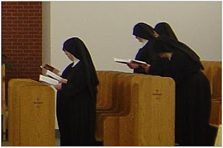 St. Emma Nuns: Ora Nunning