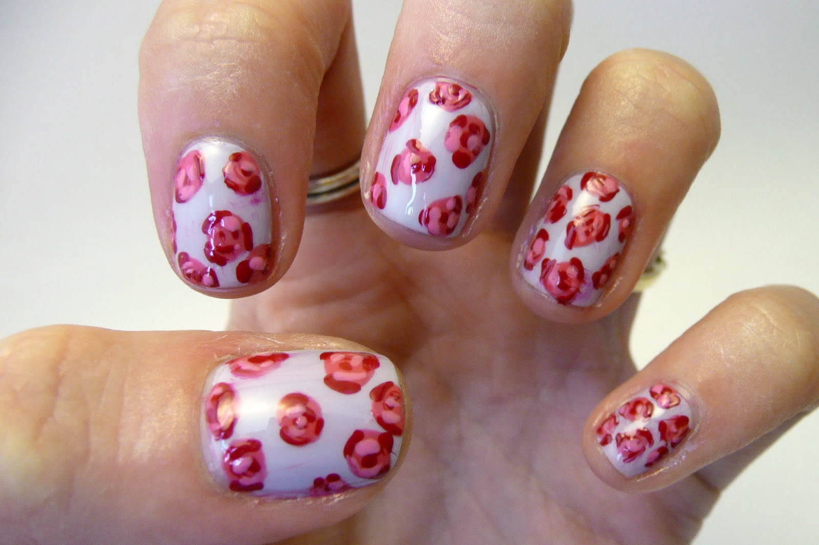 Casa de Polish: Nail Art Fail: Rose Nails