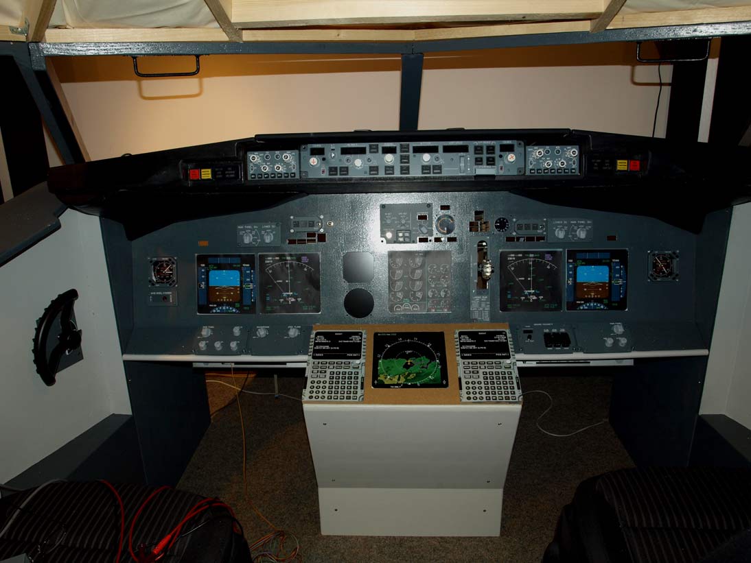 Boeing 737 Homecockpit: MIP (Main Instrumenten Panel) + CDU