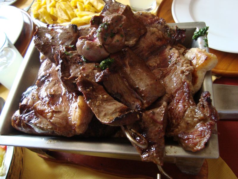 El vicio de comer: El Hornero II (El vivo del barrio)