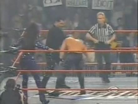 Cheating Wrestling Valets: 6. Paisley (Prince Iaukea Vs Lash Leroux ...