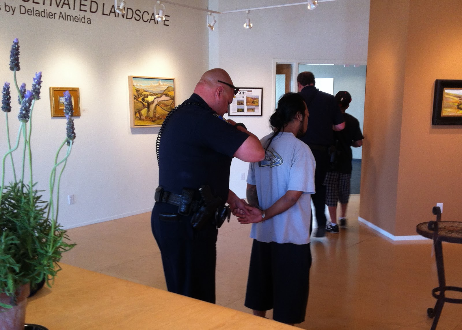 Knowlton Gallery: art theft