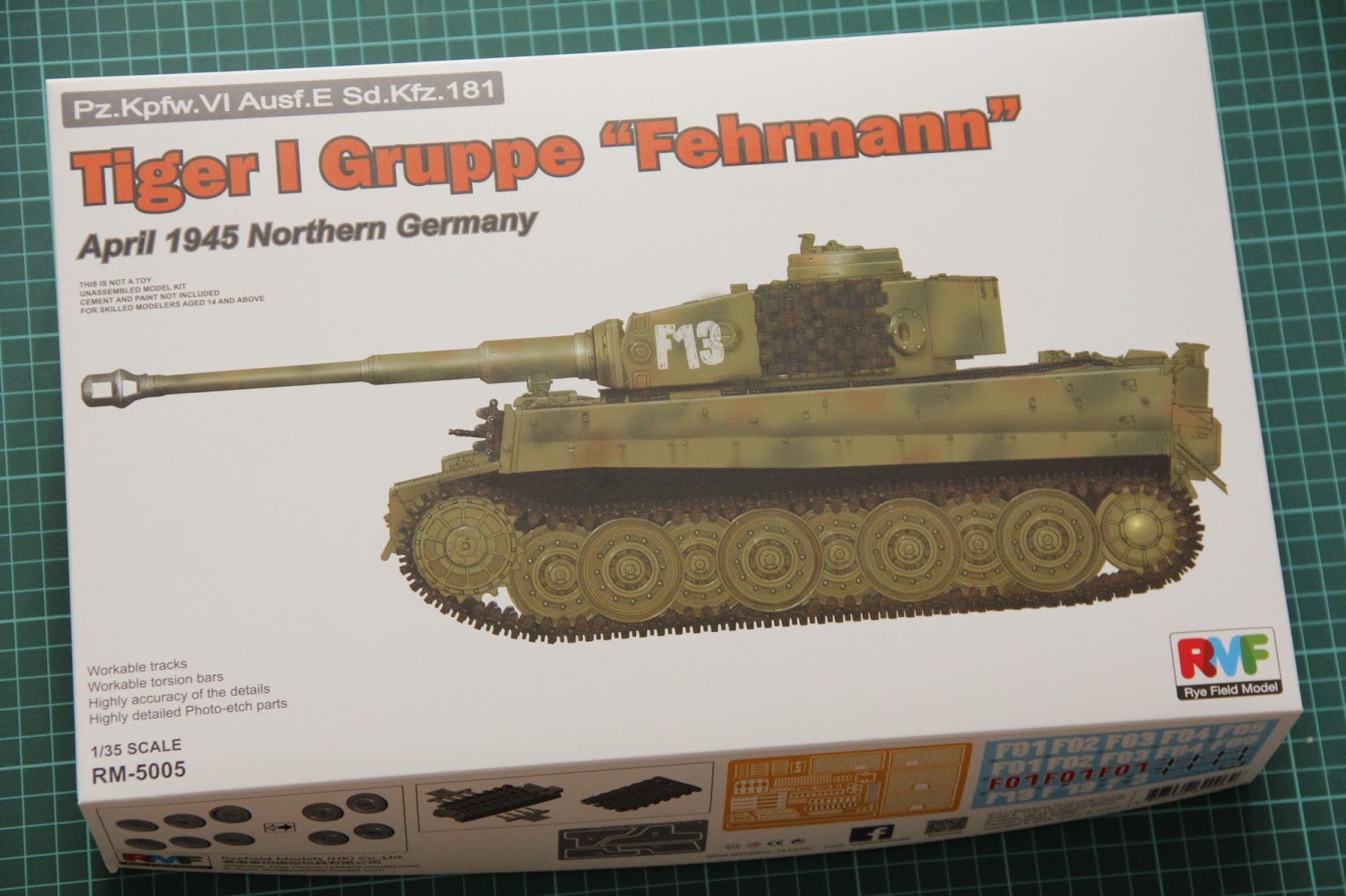 Rye Field Model 1/35 Tiger I Gruppe "Fehrmann" (RM-5005) - DetailScaleView