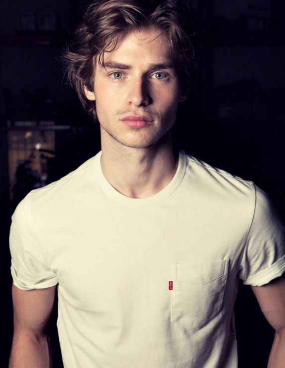 Favorite Hunks & Other Things: A&E's Secret Weapon: Keenan Tracey