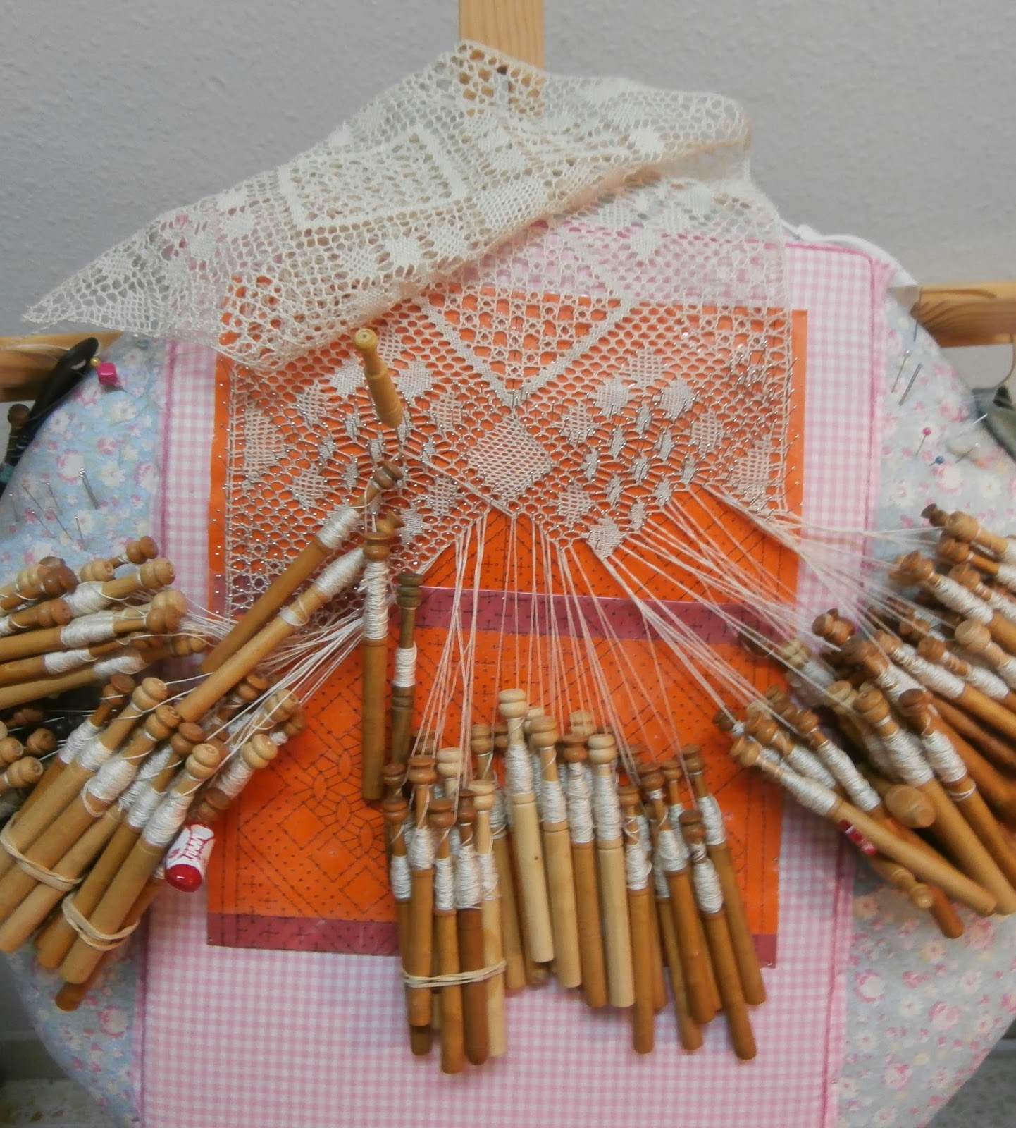 Blaquit: Descubriendo el encaje de bolillos