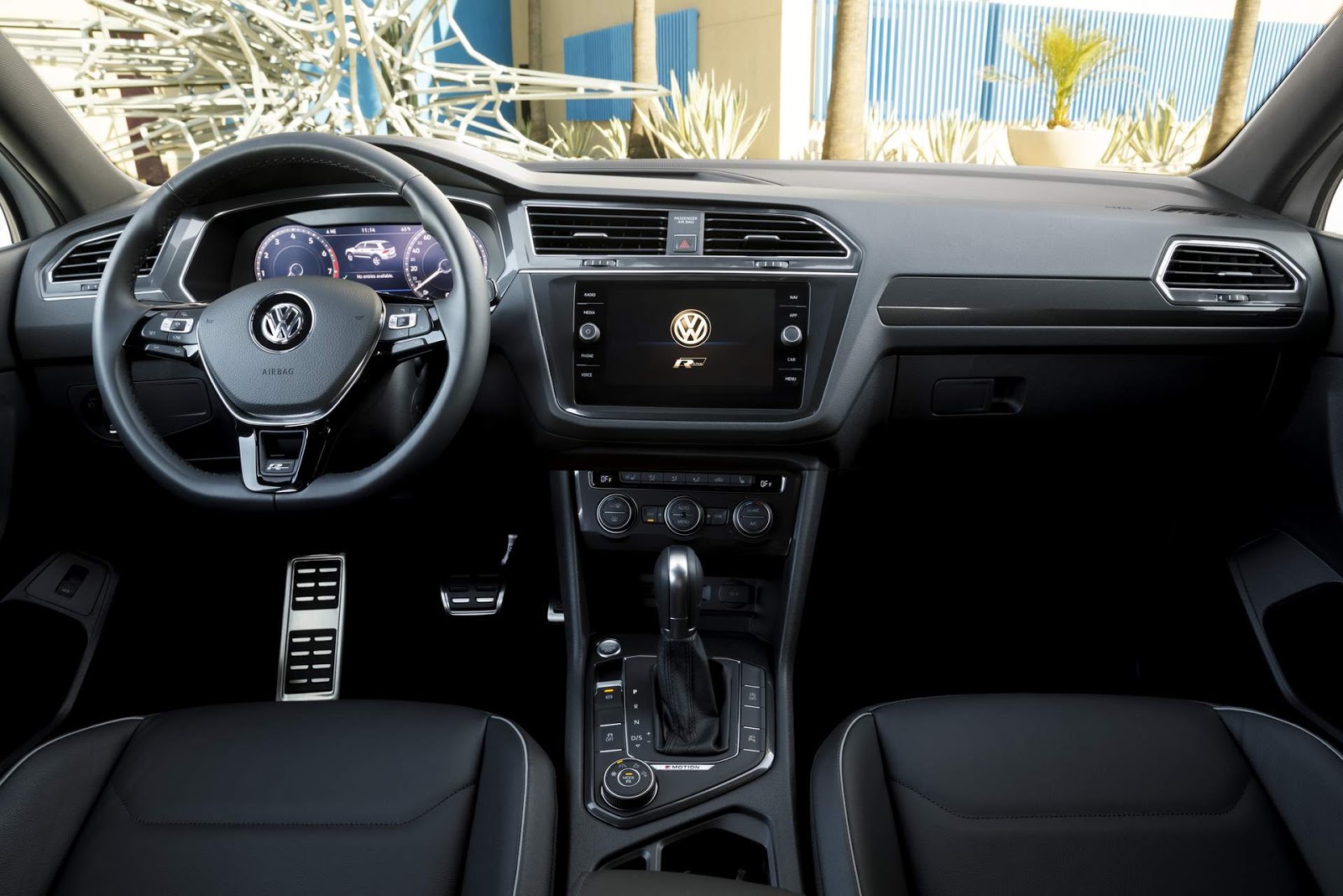 VW Tiguan Allspace 2018 ganha pacote R-Line - EUA