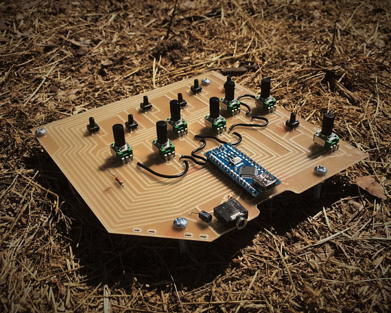 MATRIXSYNTH: Ellis Electronics PolyKey / Distortion Synthesizer