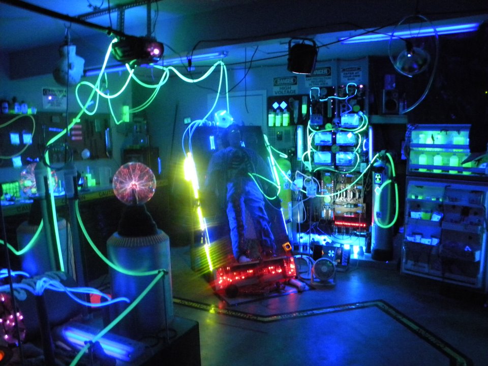 The Adventures of Beebs: What Not To Do When You Invite Kids To A Party