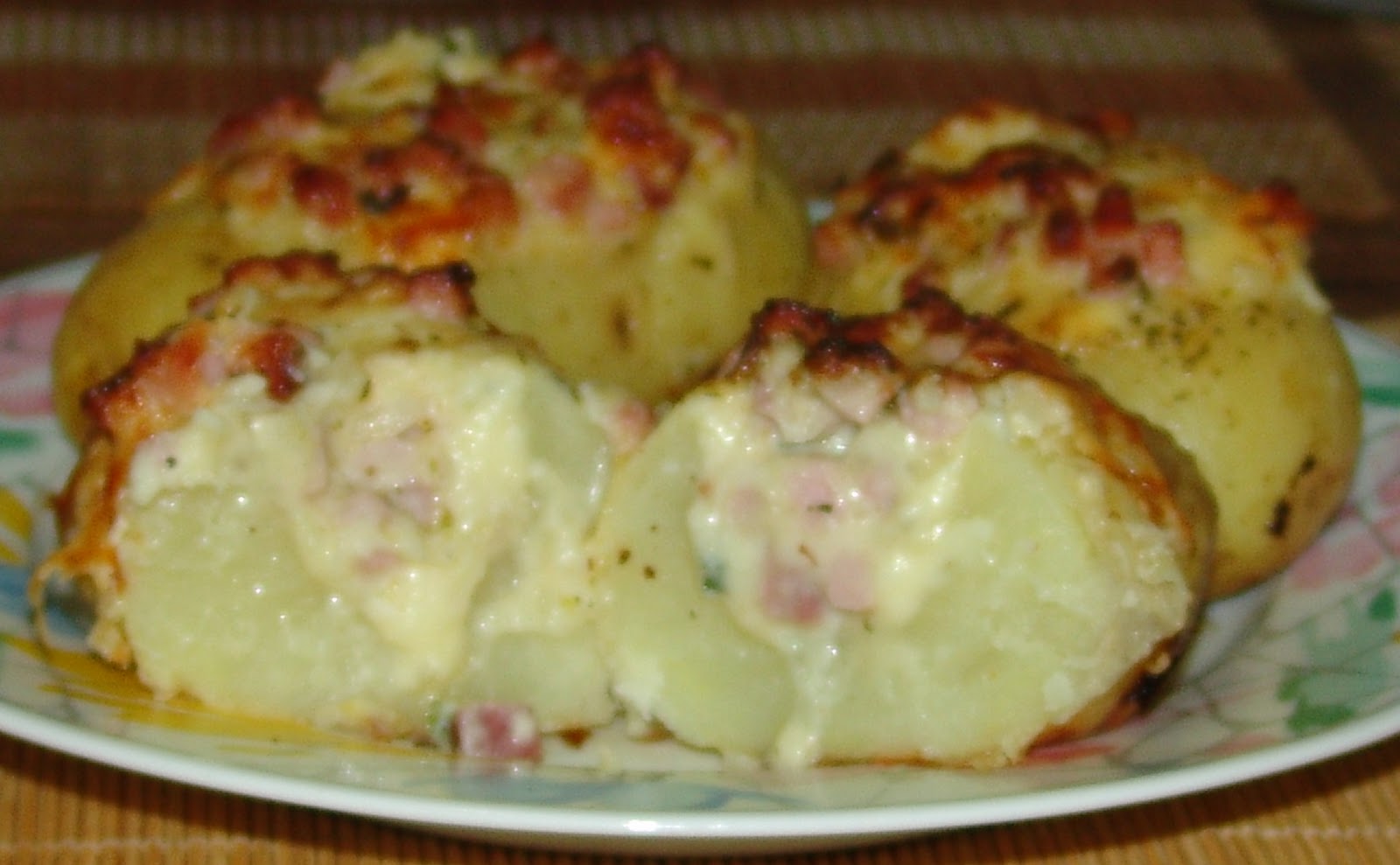 Temperos e Especiarias: Batatas recheadas