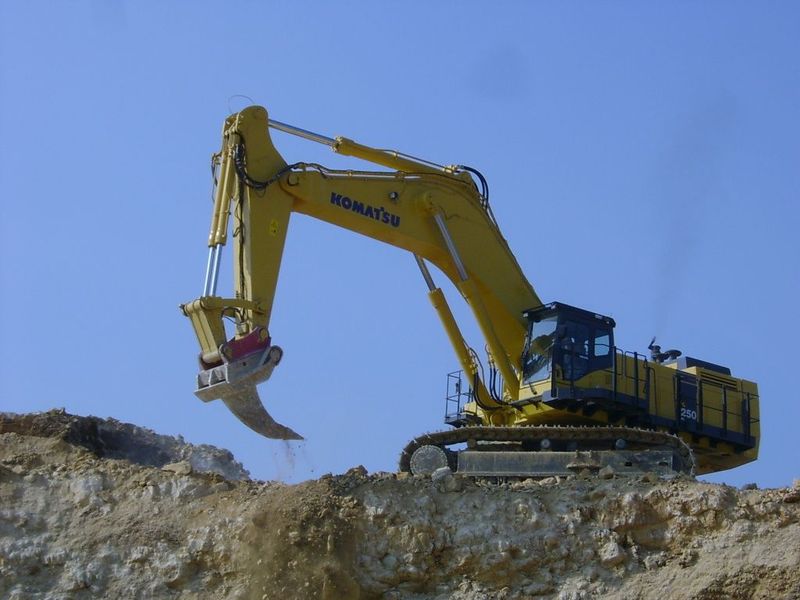 Fungsi Ripper Pada Exacavator dan Bulldozer di Pertambangan - KULI TAMBANG