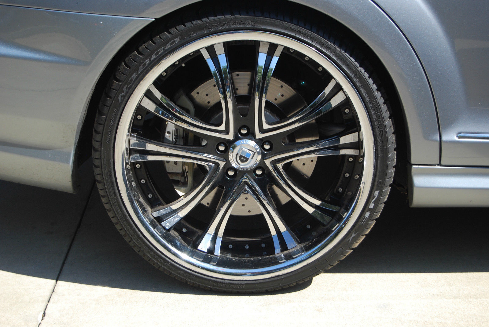 Mercedes-Benz W221 S63 AMG on 22" Asanti Wheels | BENZTUNING