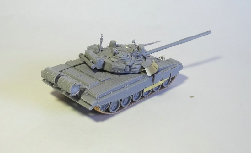 Gulumik Military Models: T-72 B2 Rogatka 1/72