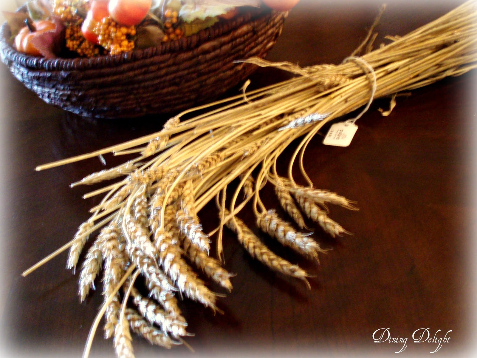 Dining Delight: Fall Wheat Centerpiece