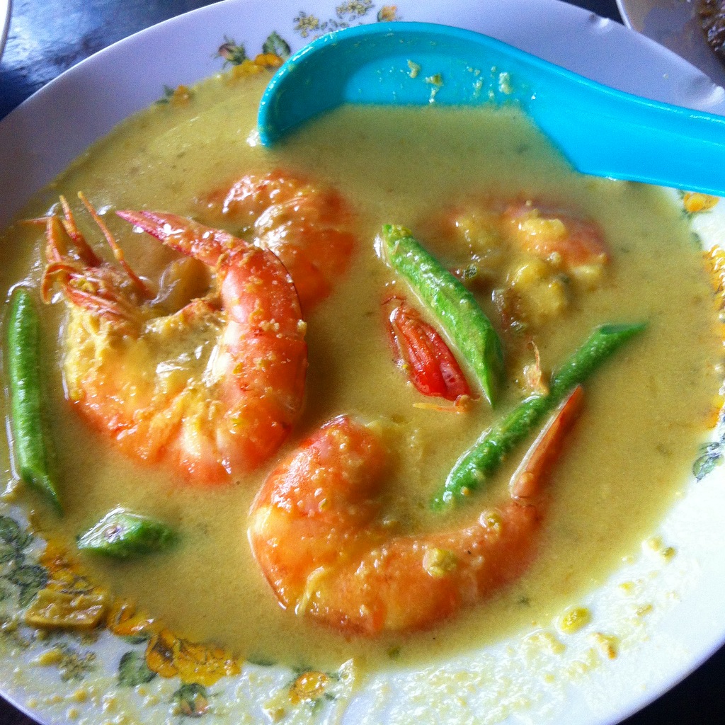 Ini Cerita Jalan dan Makan !!: JJCM : Watie Corner Kedai tepi Kubur