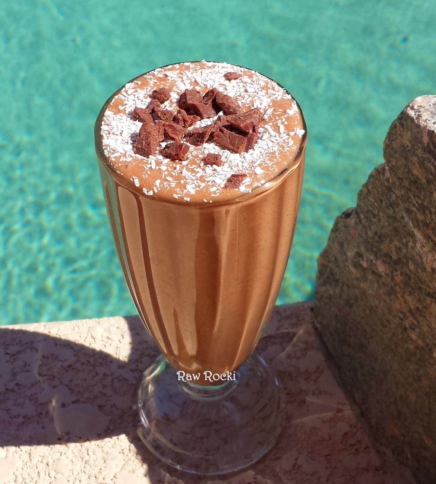 Raw Vegan Recipes by Rocki: Raw Chocolate Coconut Smoothie - Vegan Shake