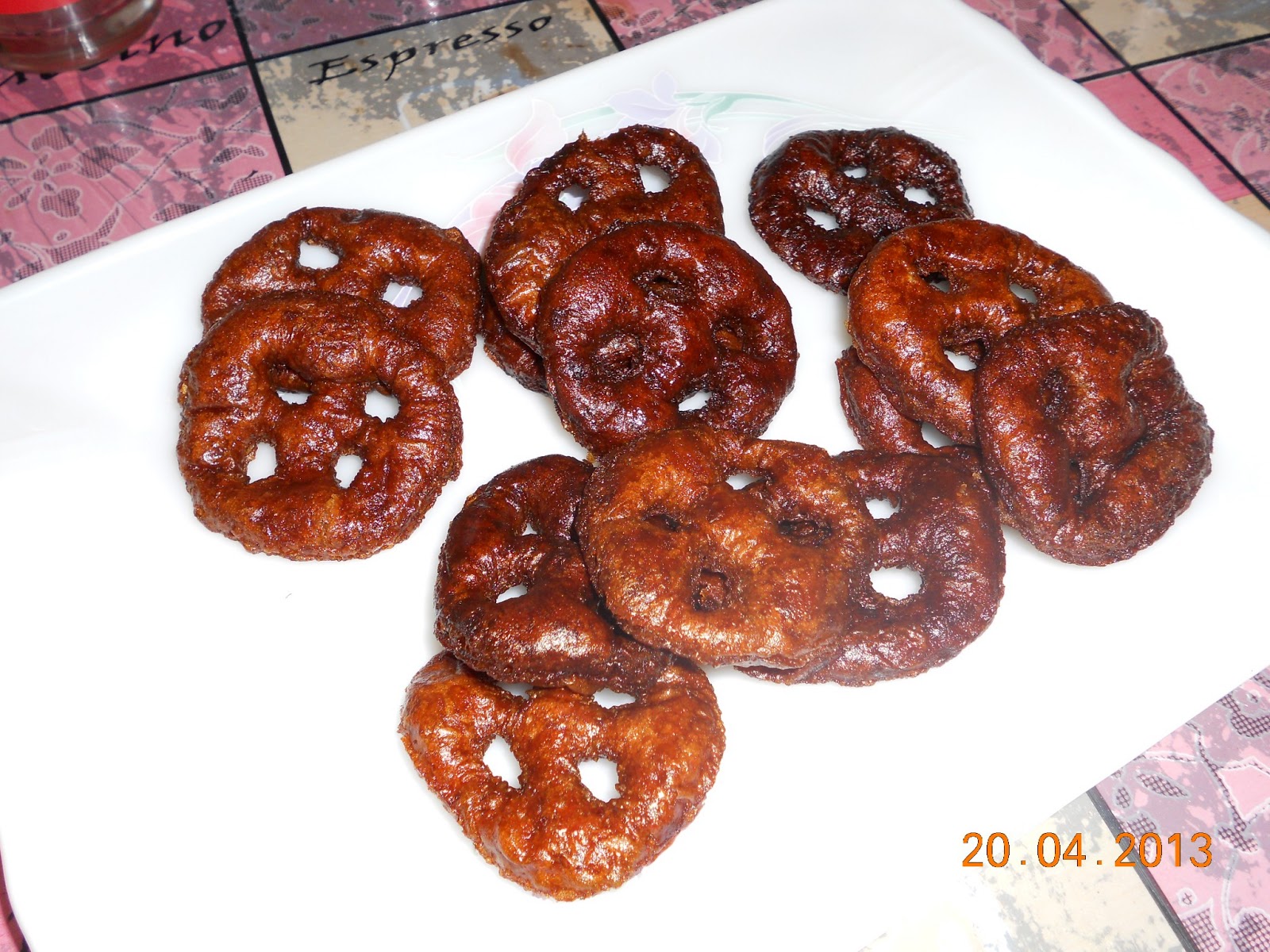 Cempaka Biru: kuih peneram