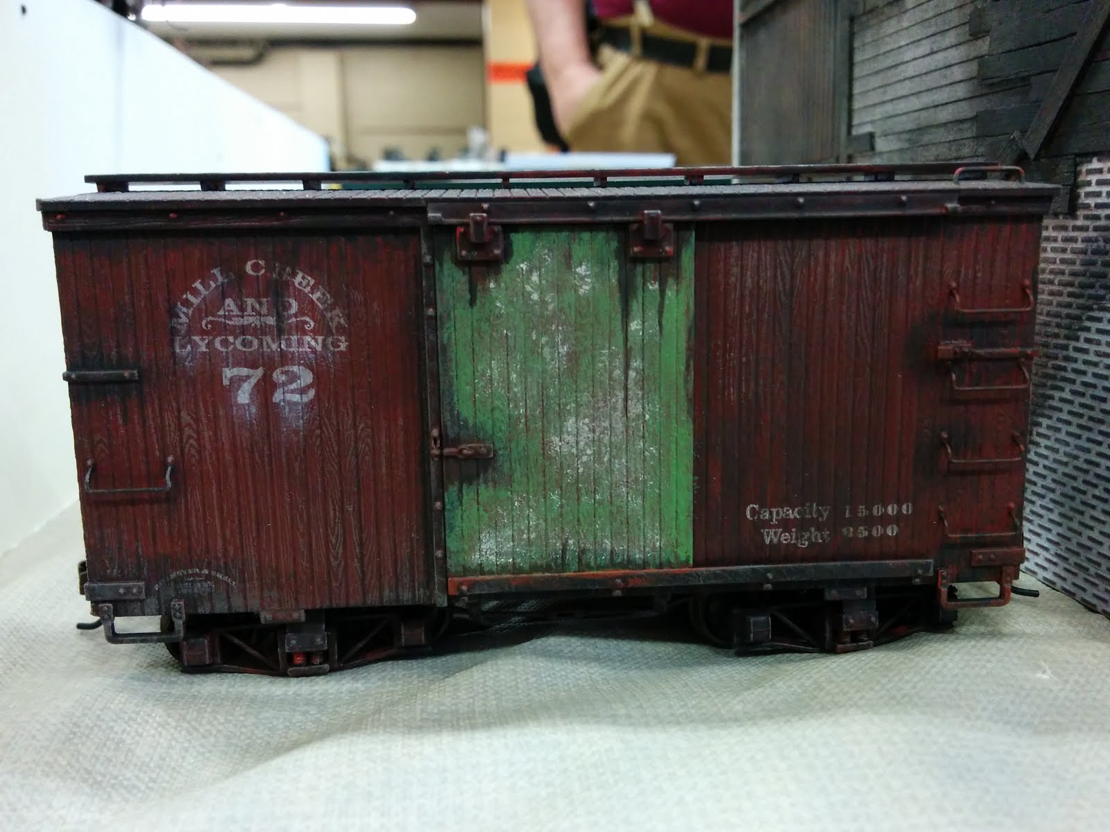 "Heavy Weather": On30 Bachmann 18' Boxcar custom painted and weathered ...