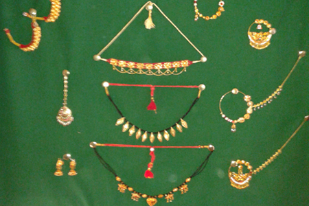Villages and towns of Uttaranchal: Traditional Jewellery of Uttarakhand