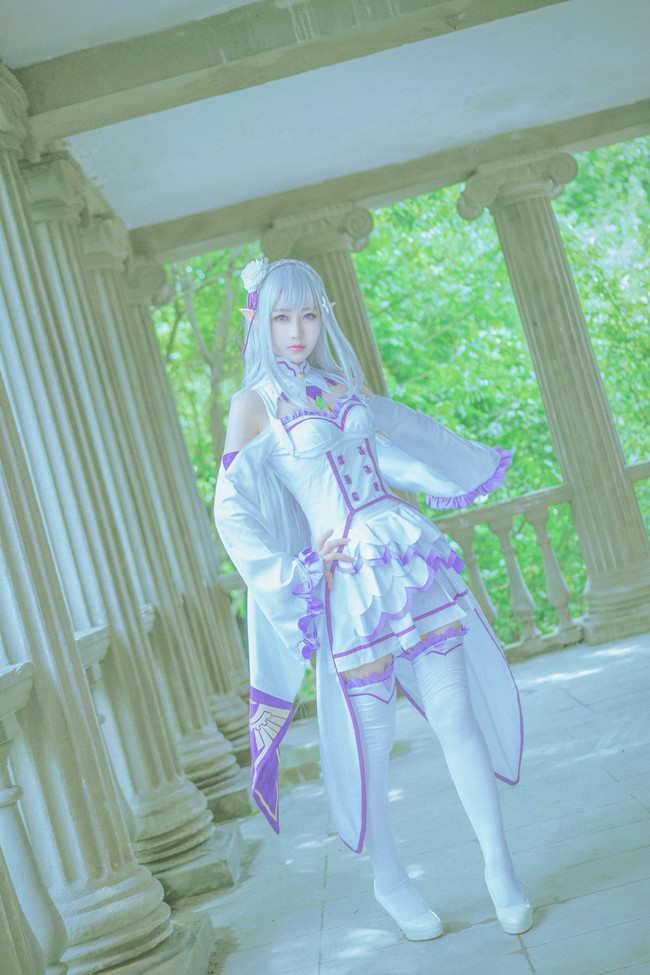 Trustedeal.com - My Cosplay Shop: Very Beautiful Re Zero Emilia Cosplay