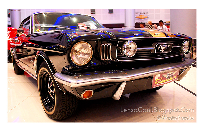 Koleksi Foto International Classic Car Show 2012 Surabaya | LensaGaul