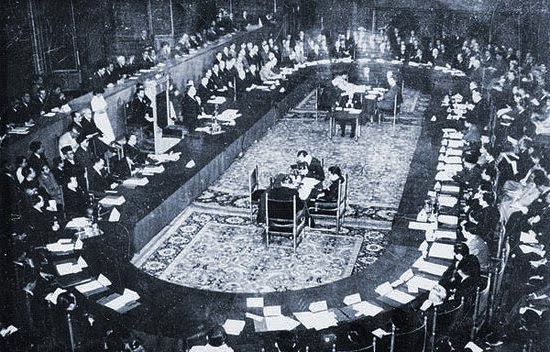 11 Perjanjian-Perjanjian Bersejarah Indonesia ~ Ruana Sagita