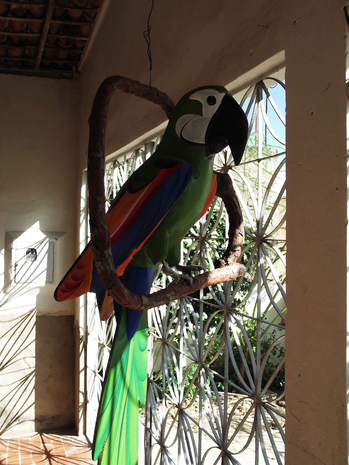 ARTESANATO ENCANTO NORDESTINO: ARARA EM MADEIRA