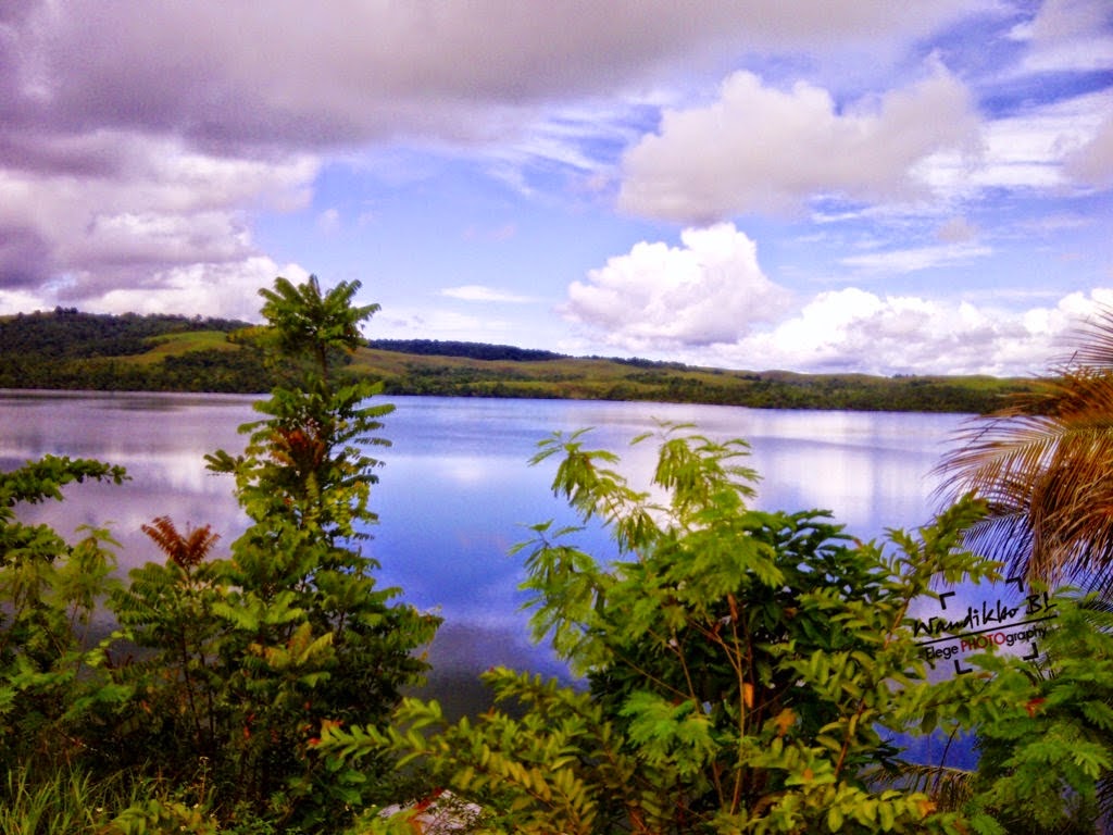 Keindahan Danau Sentani - 7komen